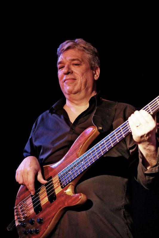 Laurence Cottle - Jazzman ve spárech rocku | Muzikus